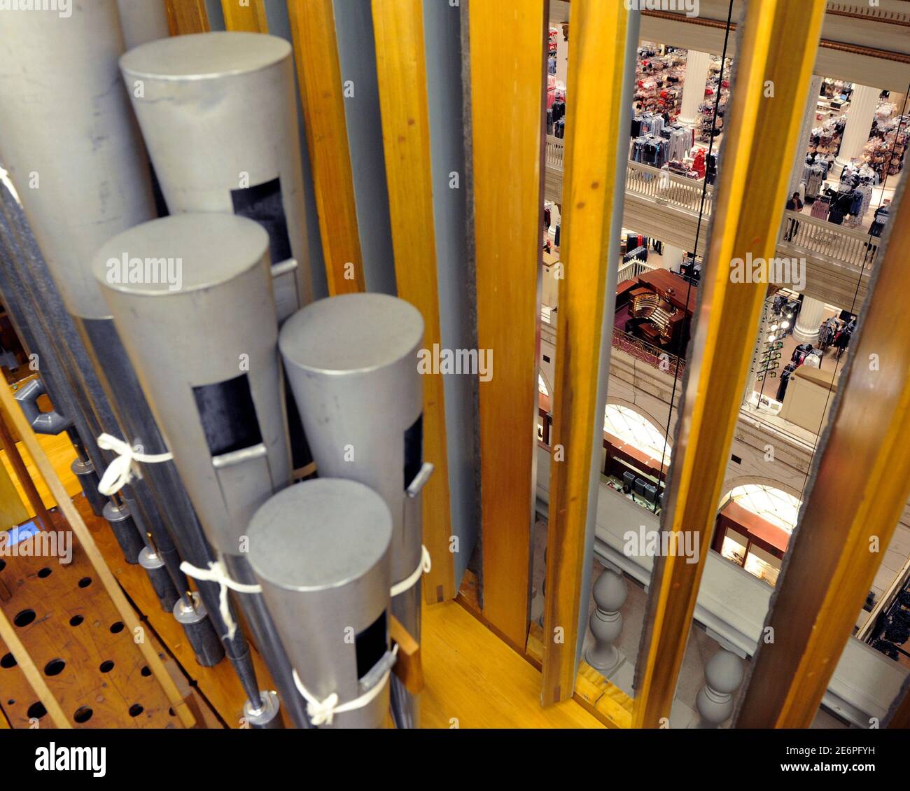 Volume control chamber hi-res stock photography and images - Alamy
