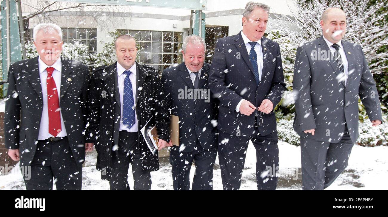 Loyalist paramilitary group hi-res stock photography and images - Alamy