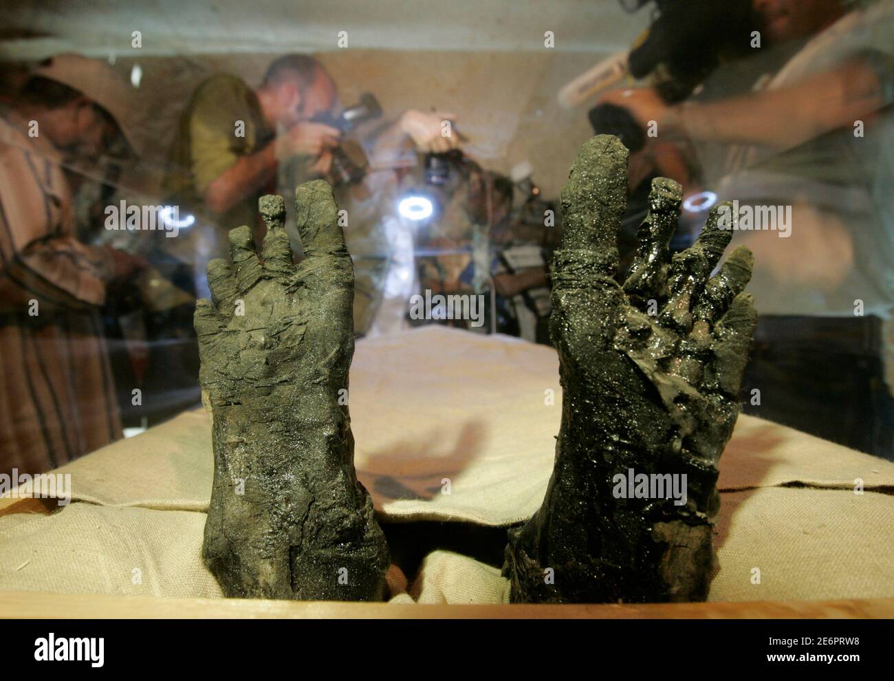 Luxor’s valley of the kings hi-res stock photography and images - Alamy