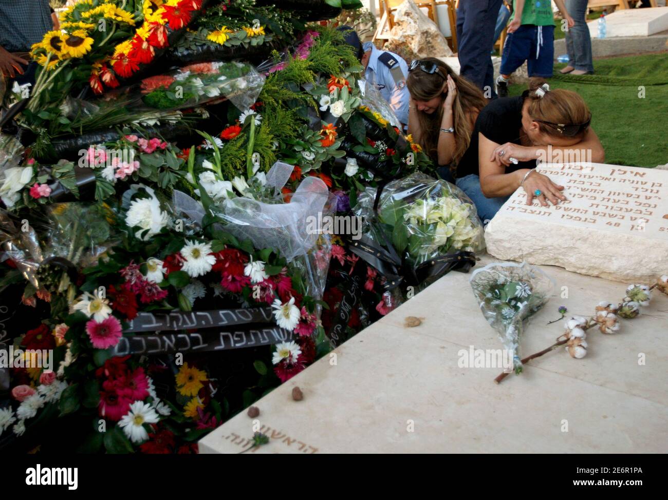 Military Funeral Flowers Accident High Resolution Stock Photography and ...