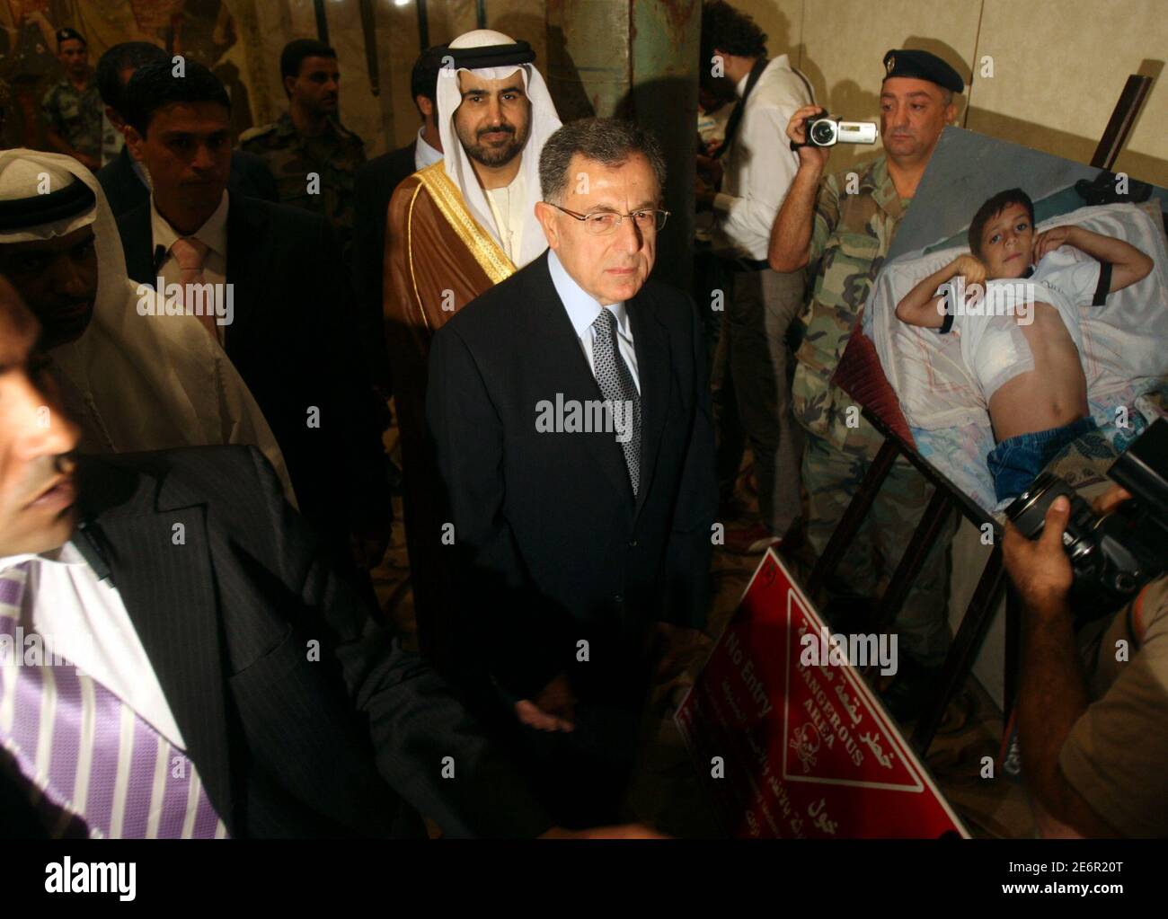 Uae lebanon conflict hi-res stock photography and images - Alamy