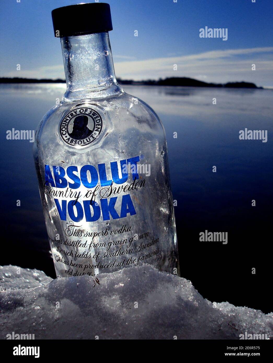 Absolut vodka signs hi-res stock photography and images - Alamy