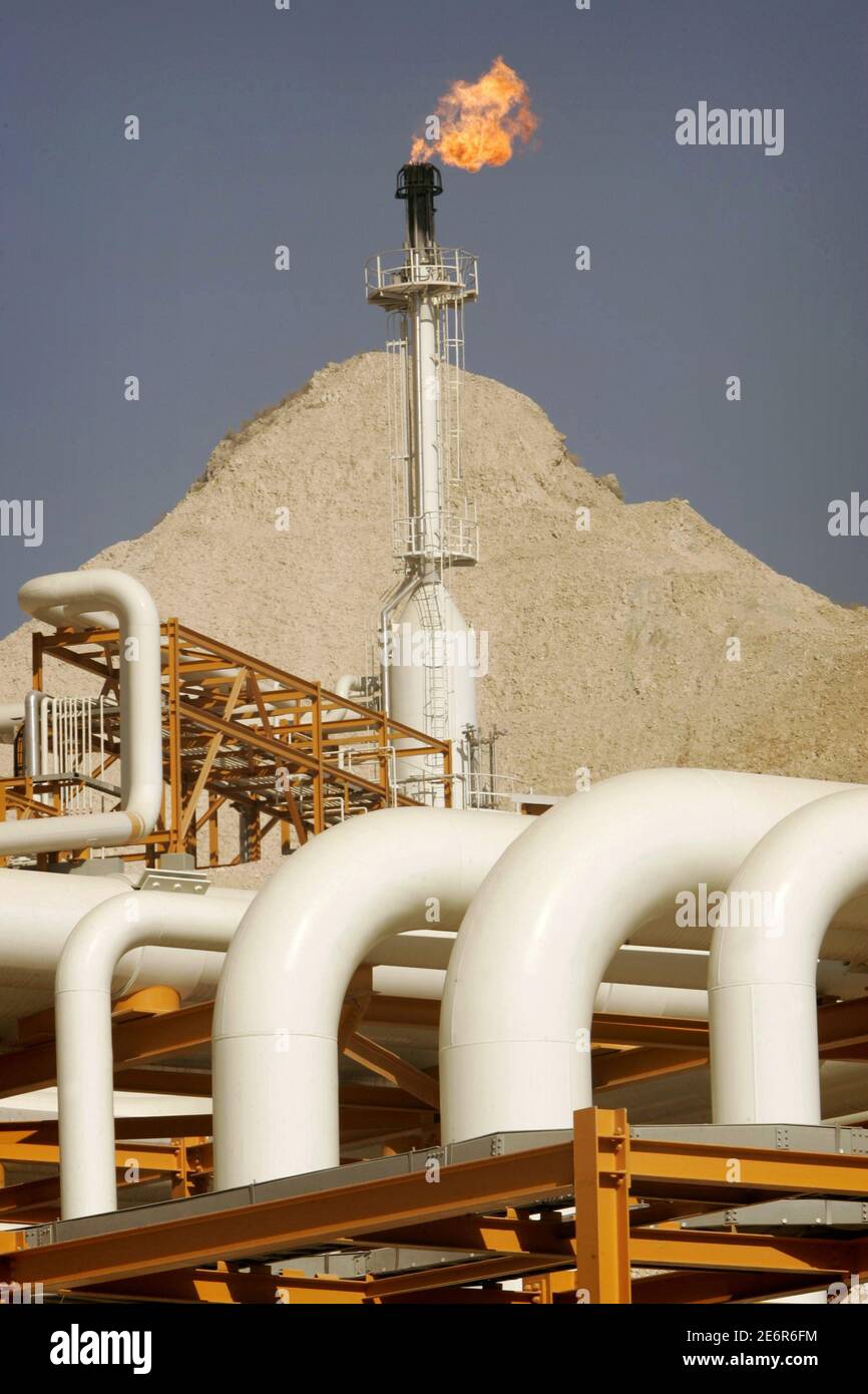 Qatar iran gas field hi-res stock photography and images - Alamy