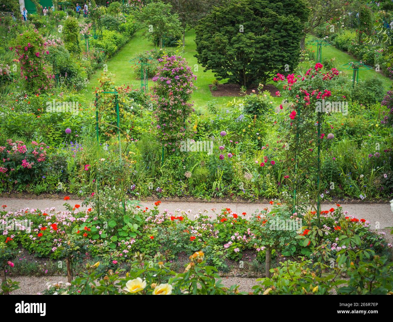 Les Jardins de Monet à Giverny - Monet's Garden - House and water lily ...