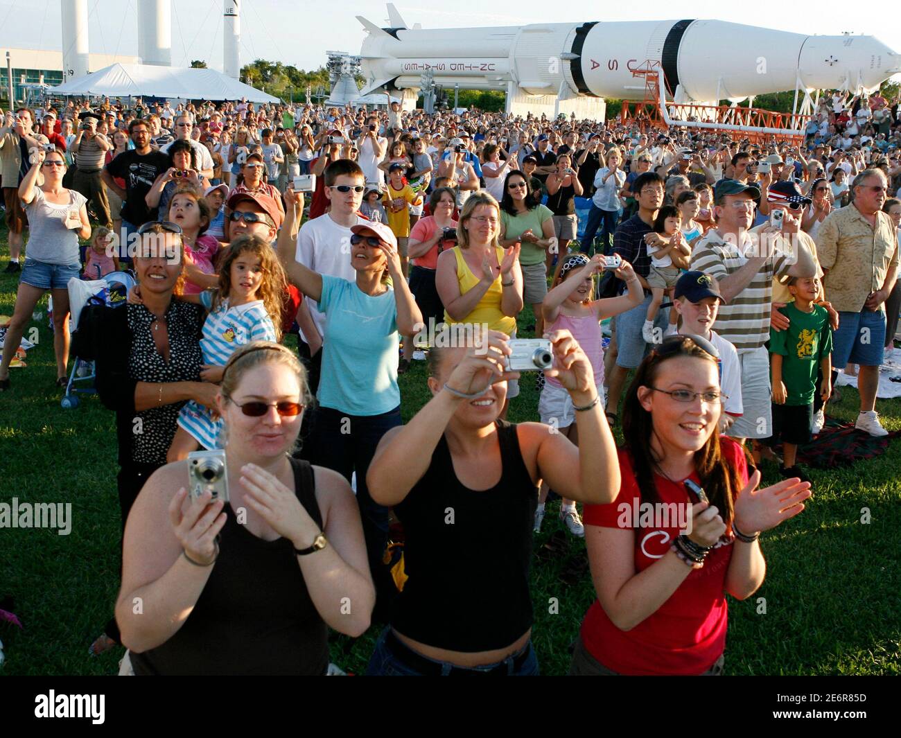 Crowd kennedy hi-res stock photography and images - Alamy