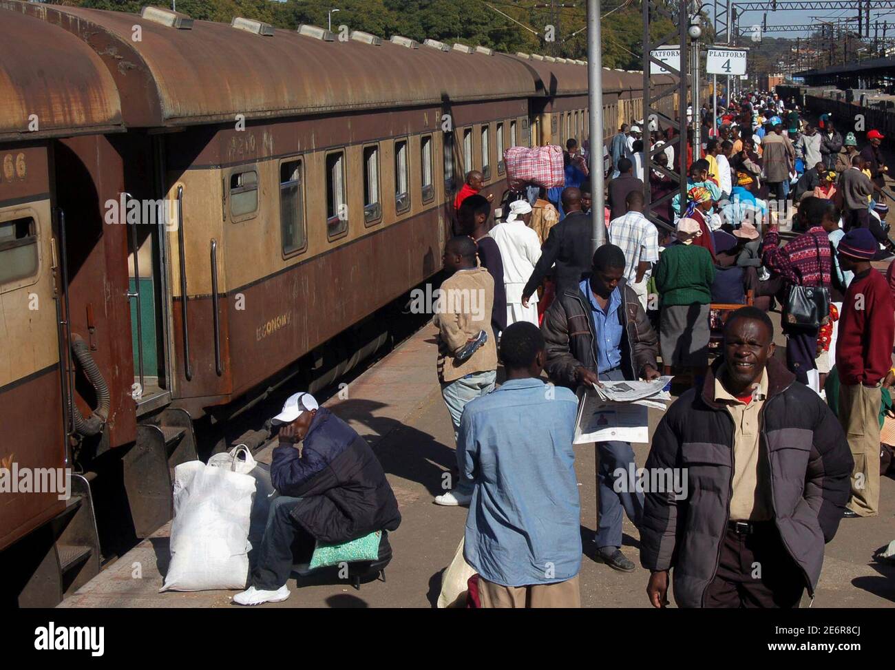 Harare to bulawayo train hi-res stock photography and images - Alamy