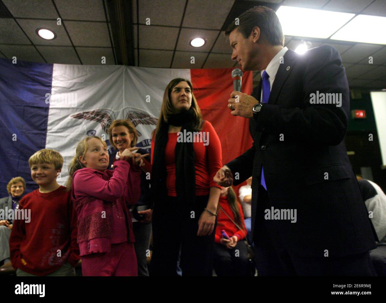 Emma Claire Edwards Jack Edwards High Resolution Stock Photography and ...