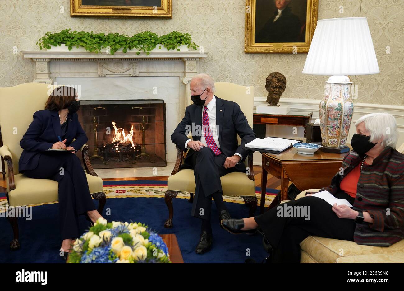 Janet yellen biden meet hi-res stock photography and images - Alamy