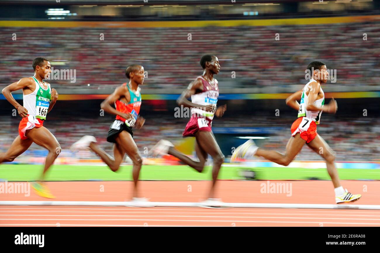 000m olympic stadium hi-res stock photography and images - Alamy