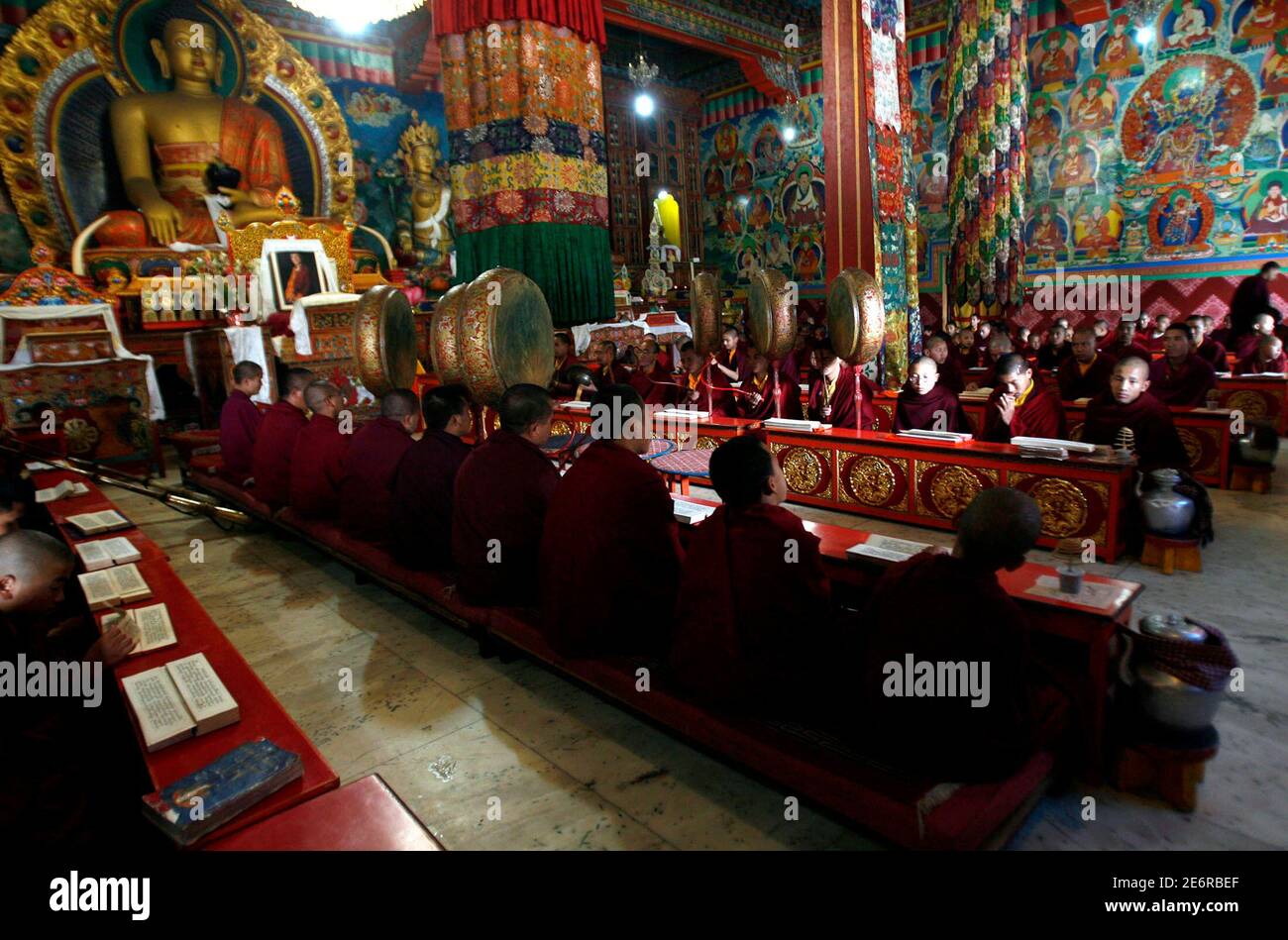 Group indian buddhist monks in hi-res stock photography and images - Alamy