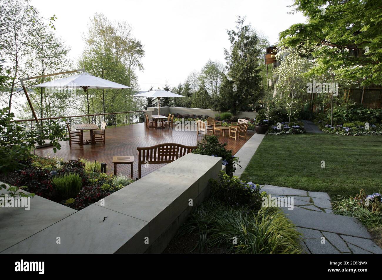 Bill gates house medina hi-res stock photography and images - Alamy