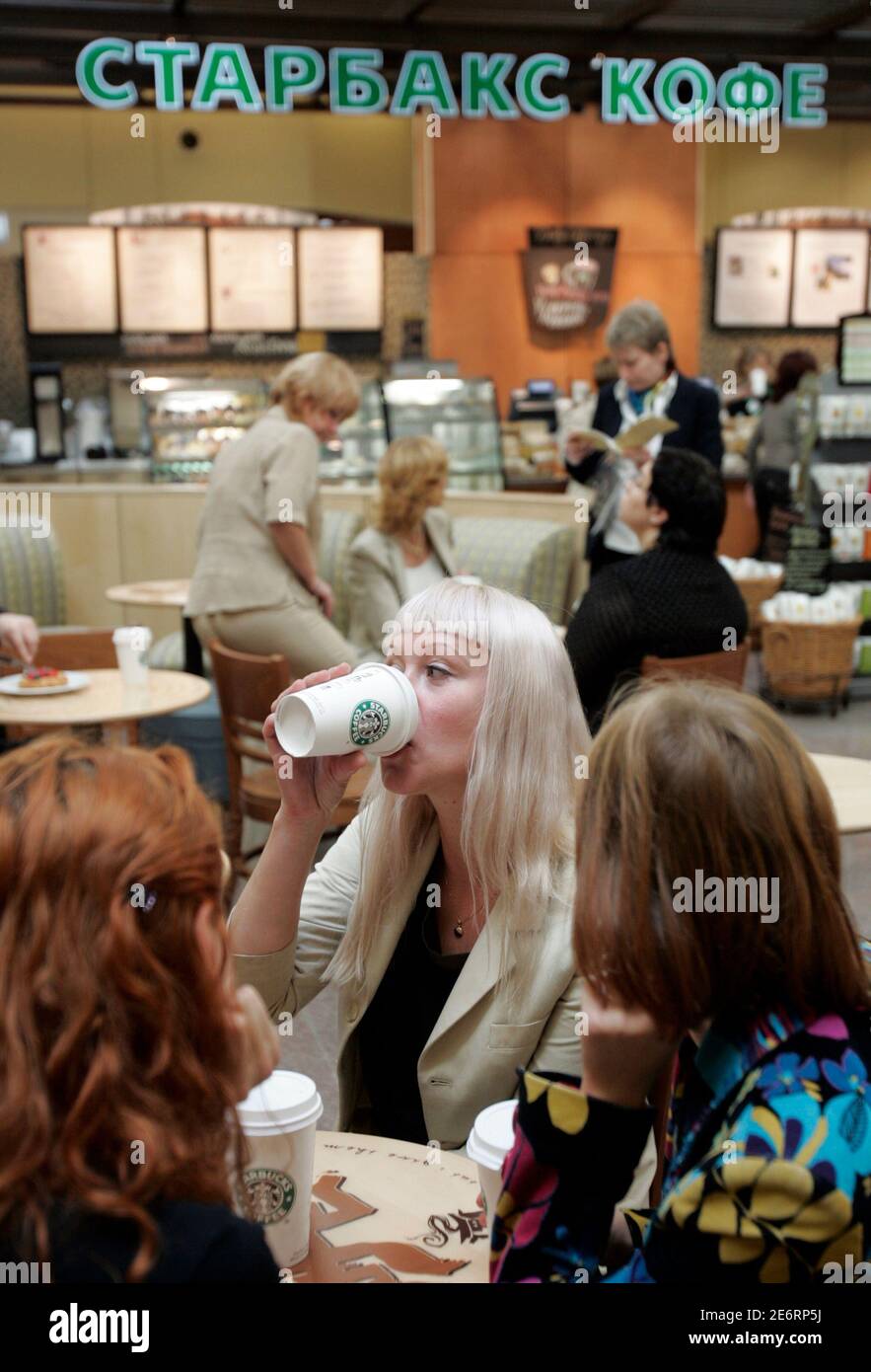Moscow starbucks hi-res stock photography and images - Alamy