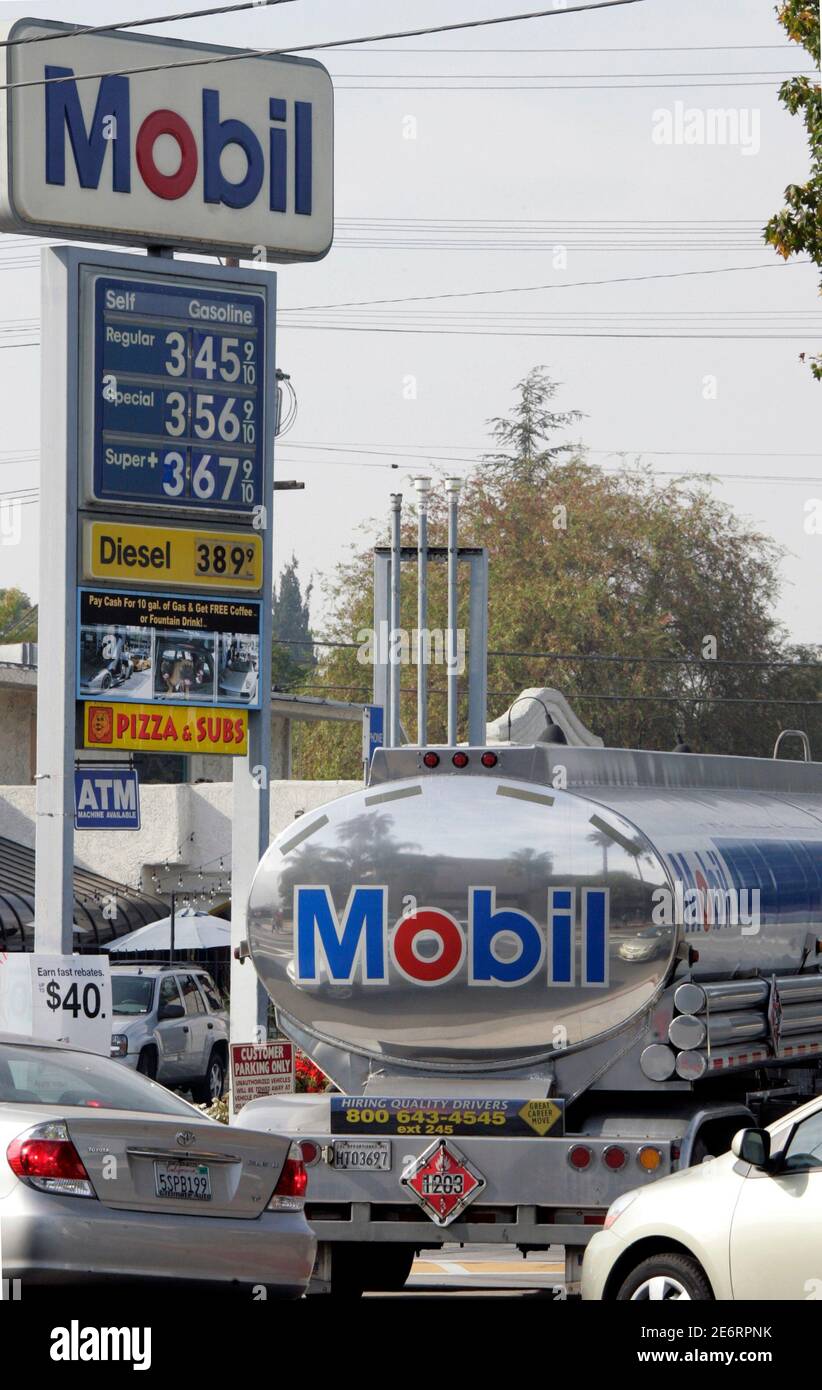 Mobil gas station tanks hi-res stock photography and images - Alamy