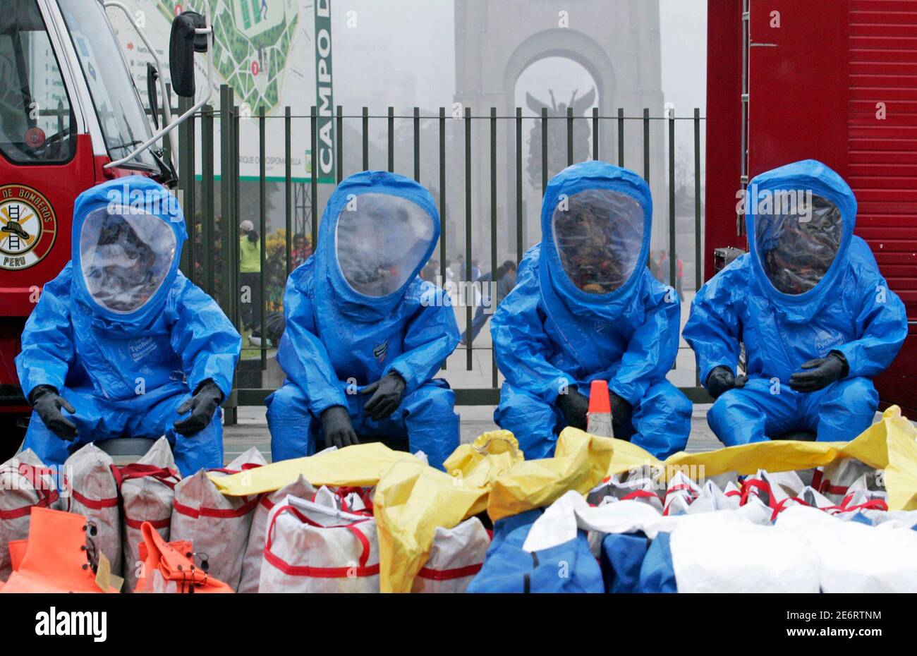 Decontamination unit hi-res stock photography and images - Alamy