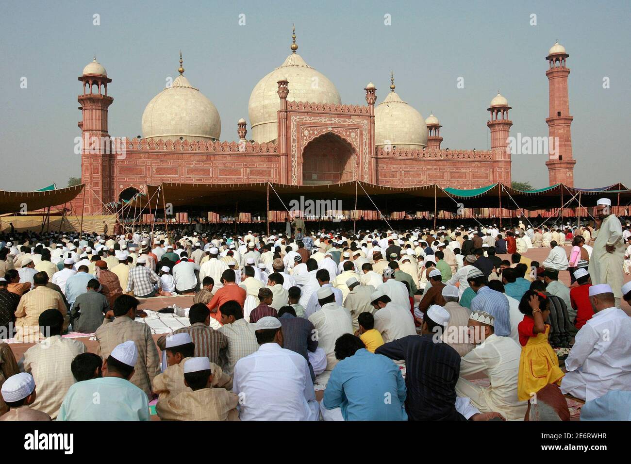 Month of islamic calendar hi-res stock photography and images - Alamy