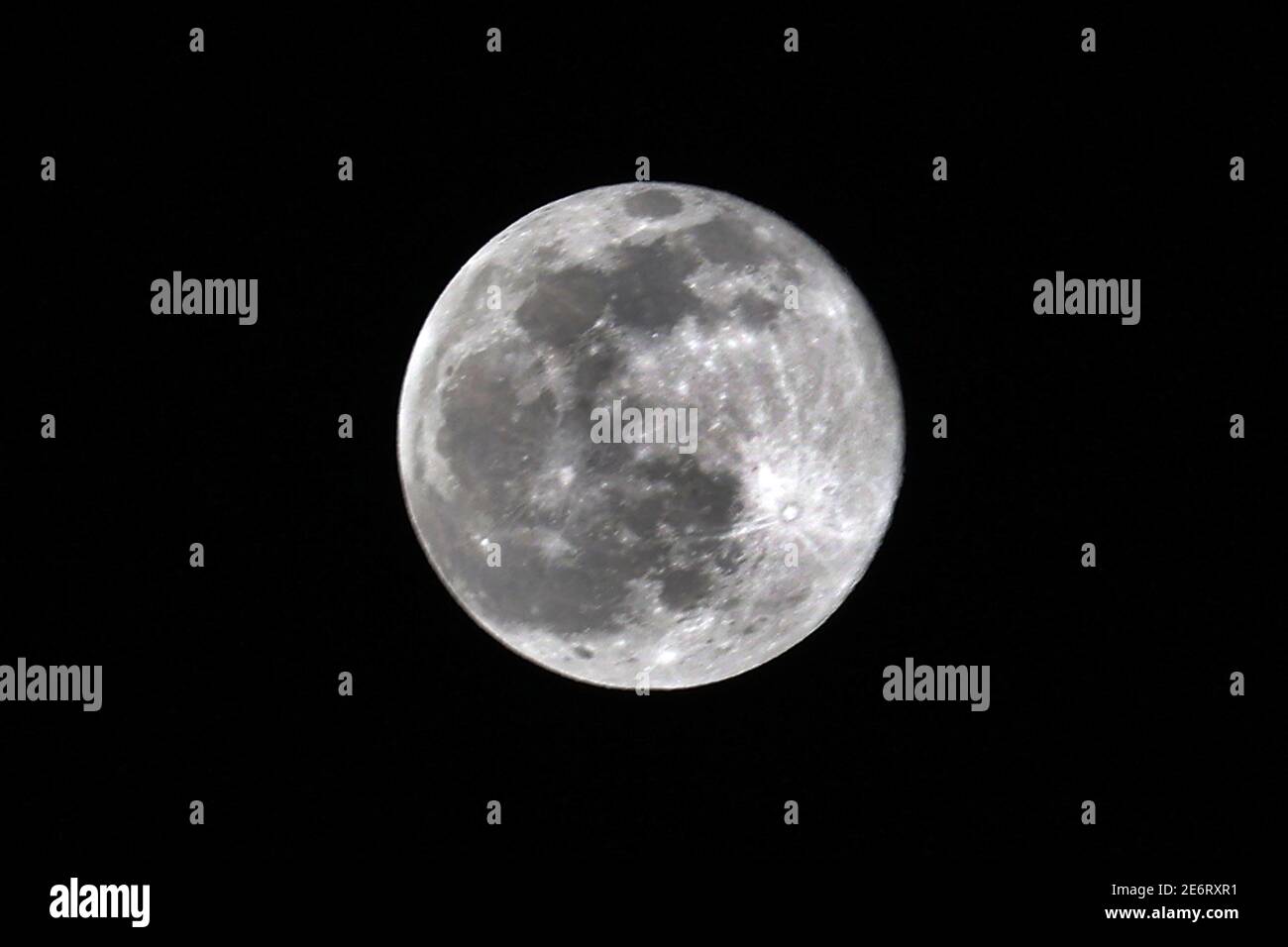 Sun moon in same hi-res stock photography and images - Alamy