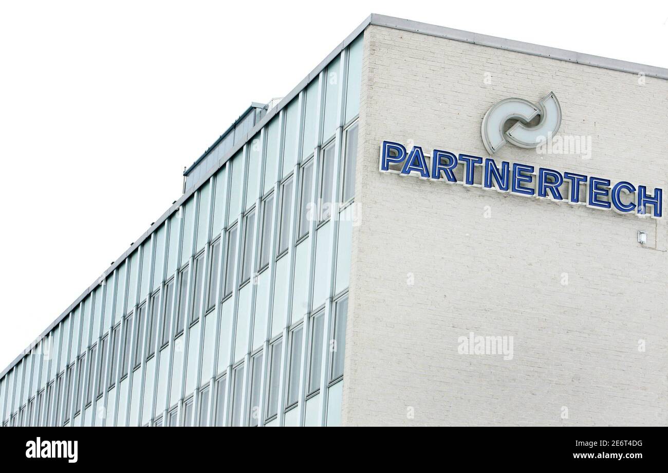Partnertech sign hi-res stock photography and images - Alamy
