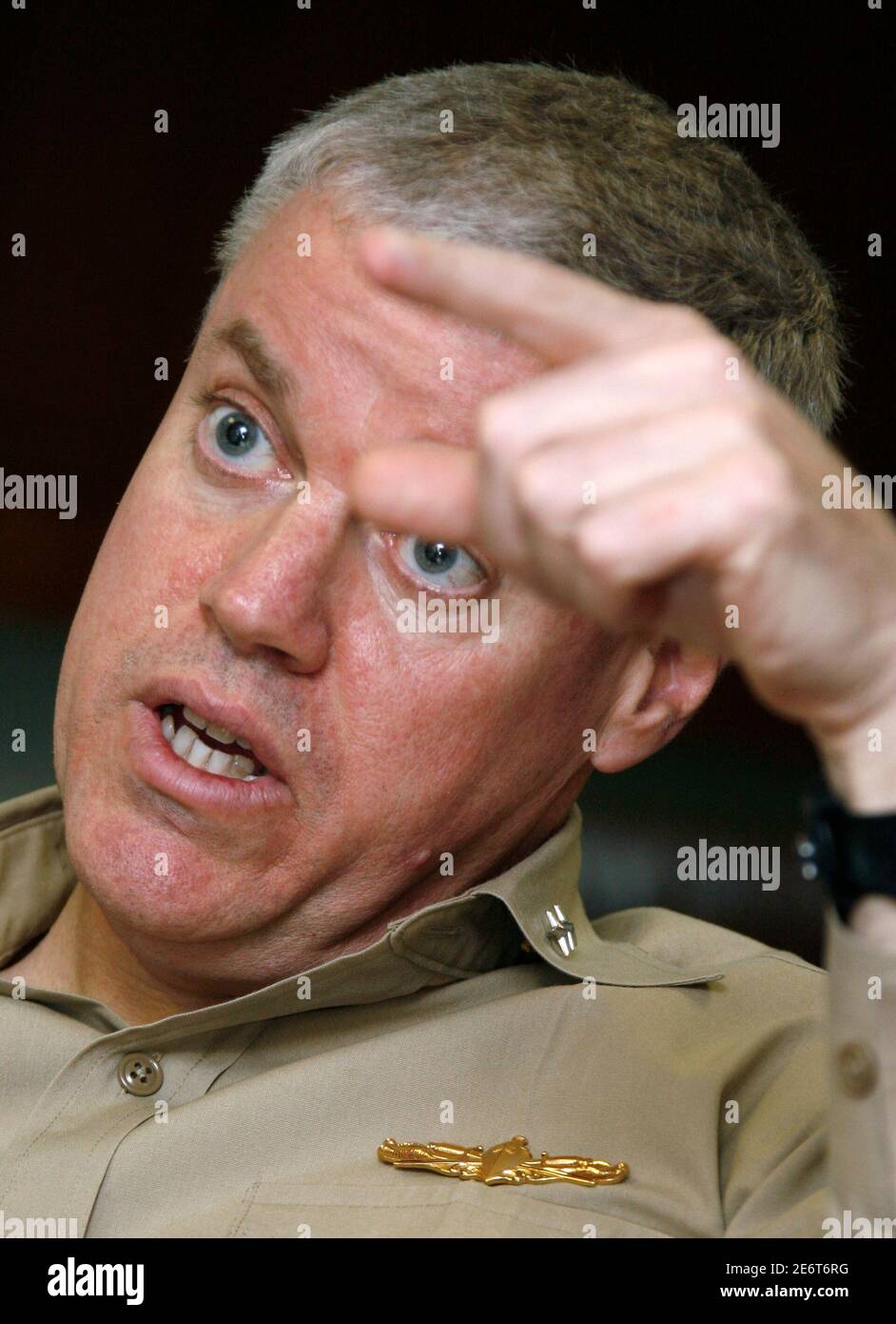 Commander carrier strike group 5 hi-res stock photography and images ...