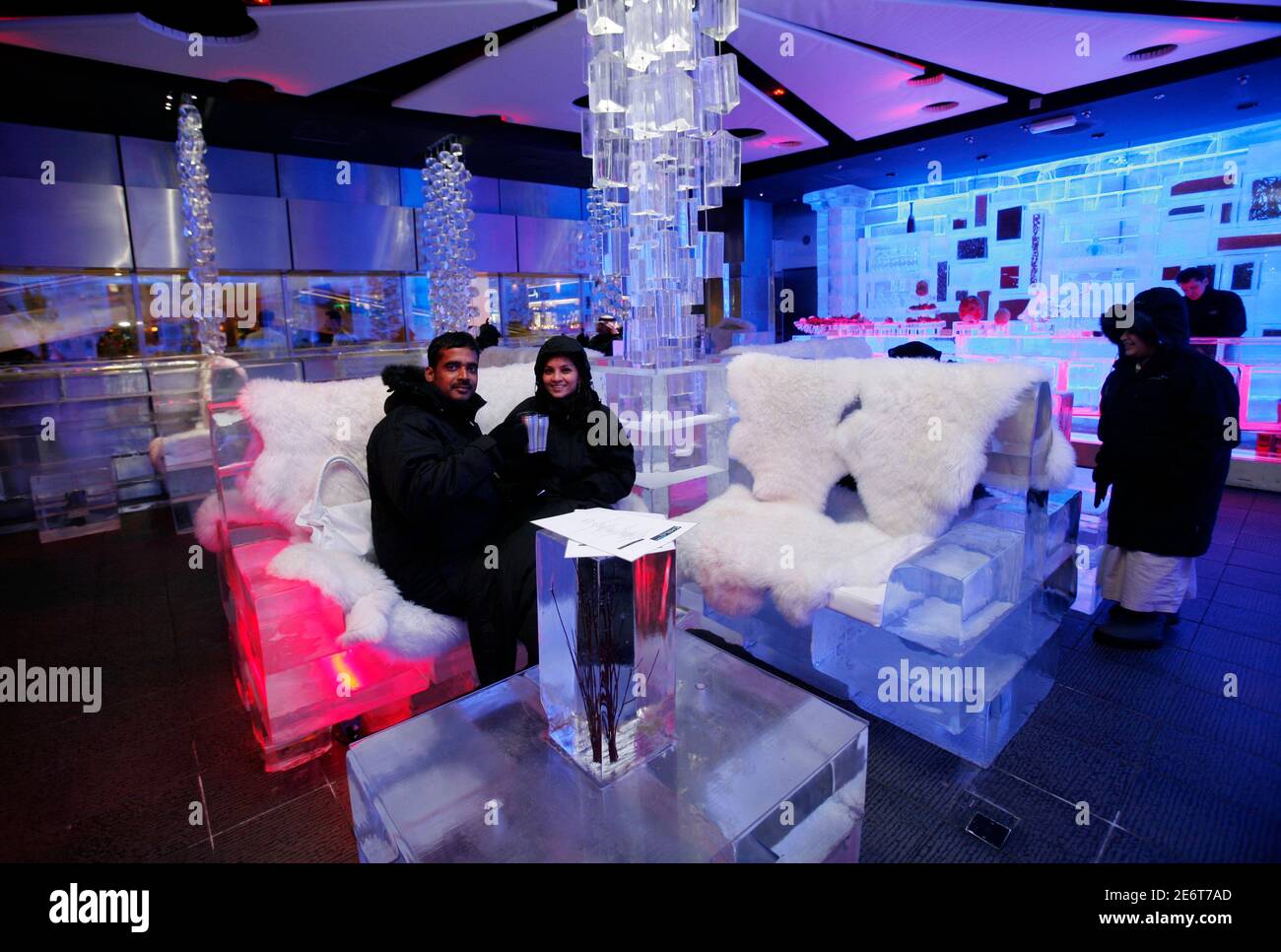 Dubai chill out lounge hi-res stock photography and images - Alamy