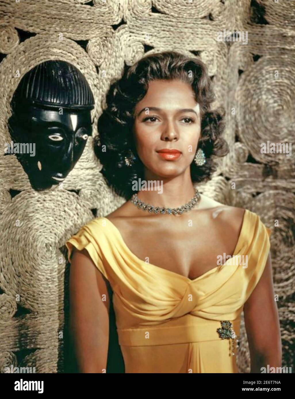 DOROTHY DANDRIDGE (1922-1965) American film actress, singer and dancer ... DOROTHY DANDRIDGE (1922-1965) American film actress, singer and dancer ...