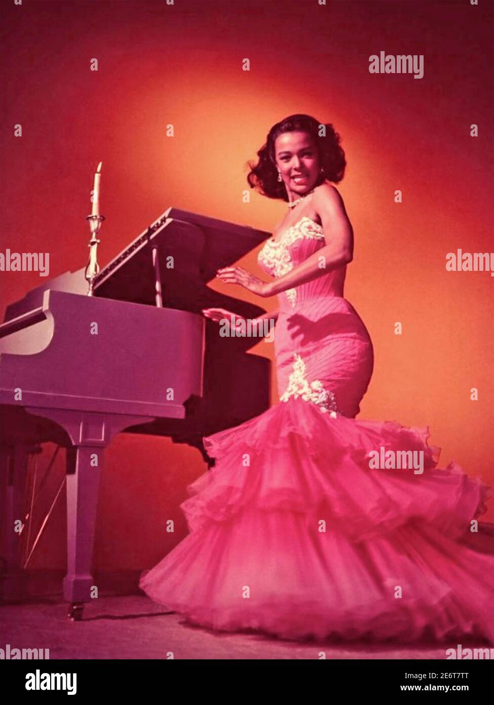 DOROTHY DANDRIDGE (1922-1965) American film actress, singer and dancer ... DOROTHY DANDRIDGE (1922-1965) American film actress, singer and dancer ...
