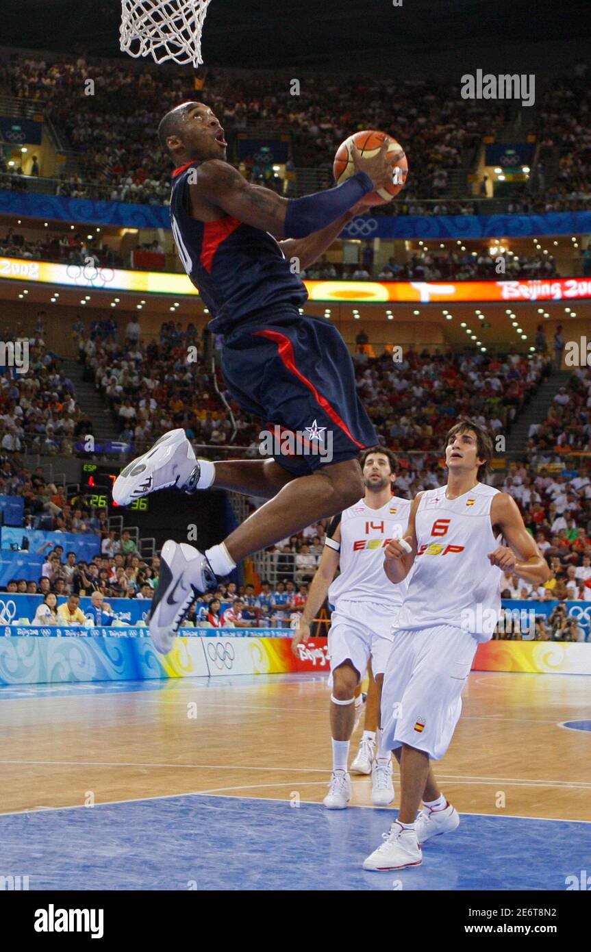 Kobe Bryant Dunk High Resolution Stock Photography and Images - Alamy