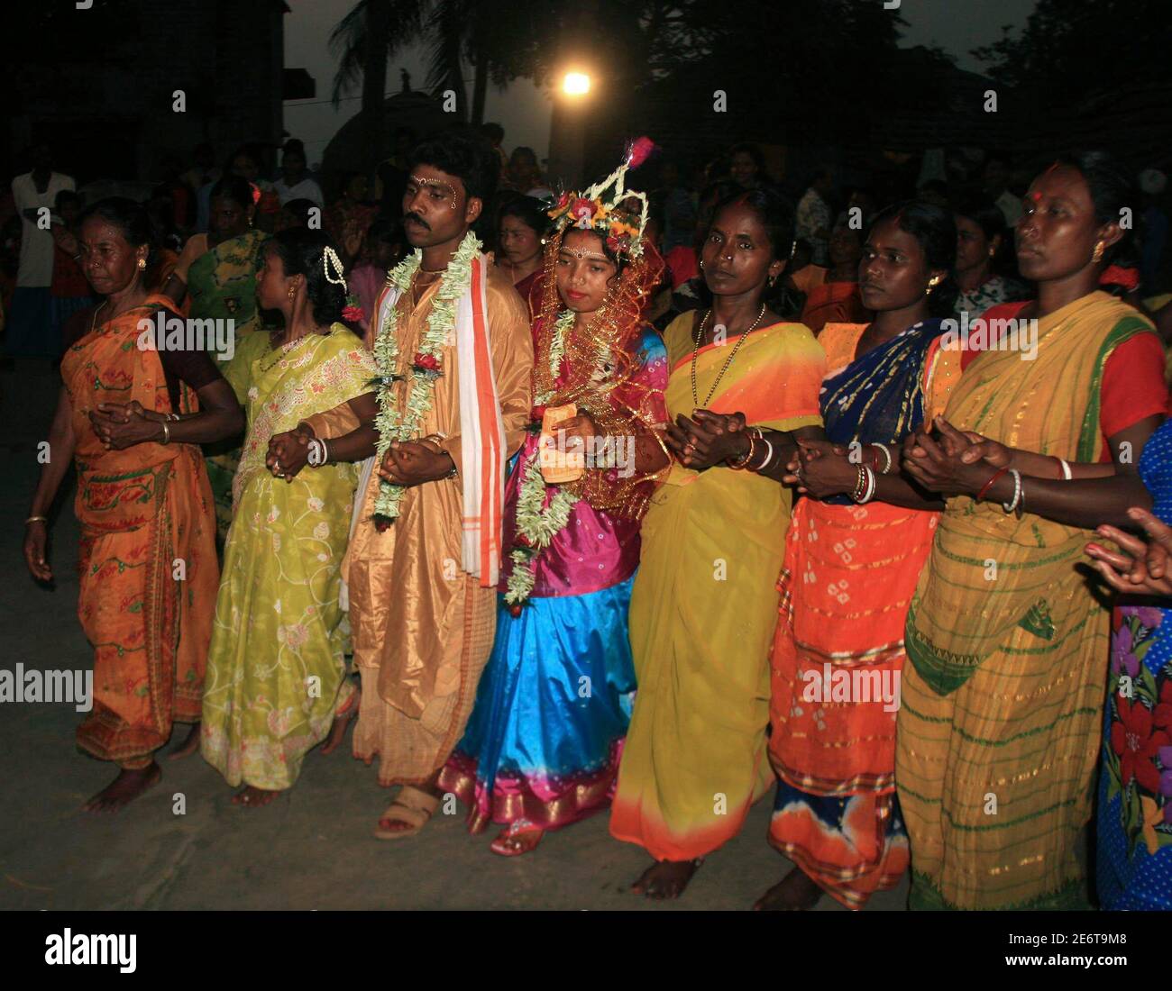 Santhal tribal hi-res stock photography and images - Alamy