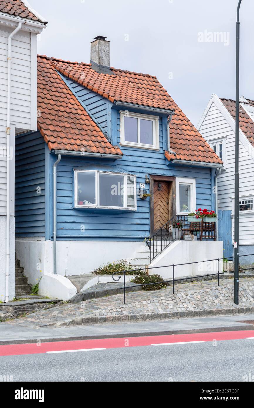 Blue cladding hi-res stock photography and images - Alamy