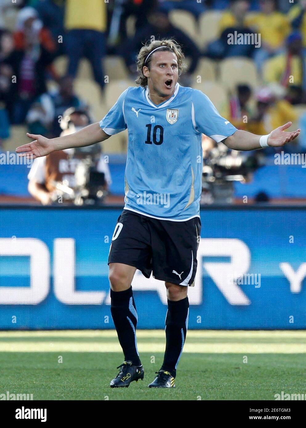 Diego forlán world cup hi-res stock photography and images - Alamy