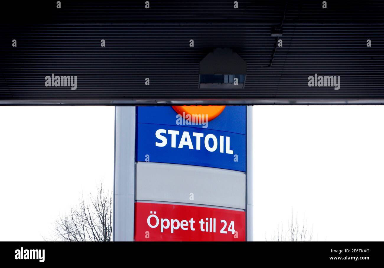 Tanka gas station hi-res stock photography and images - Alamy