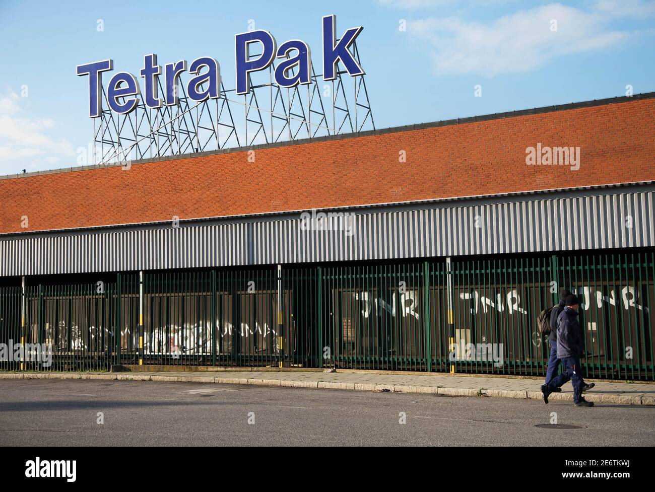 Tetra pak logo hi-res stock photography and images - Alamy