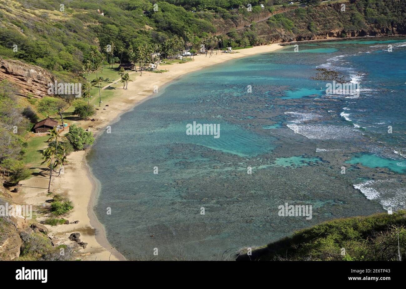 Side view at Hanauma Bay beach - Oahu, Hawaii Stock Photo - Alamy
