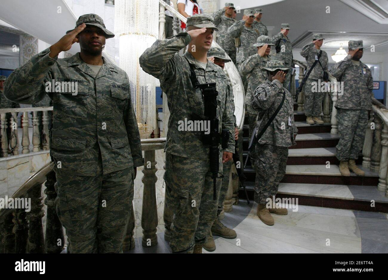 Reenlistment ceremony hi-res stock photography and images - Alamy