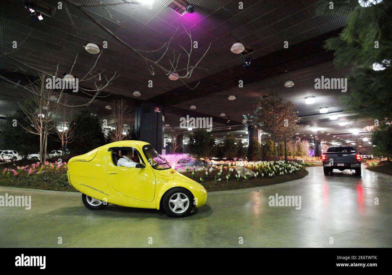 Car test track united states hi-res stock photography and images - Alamy