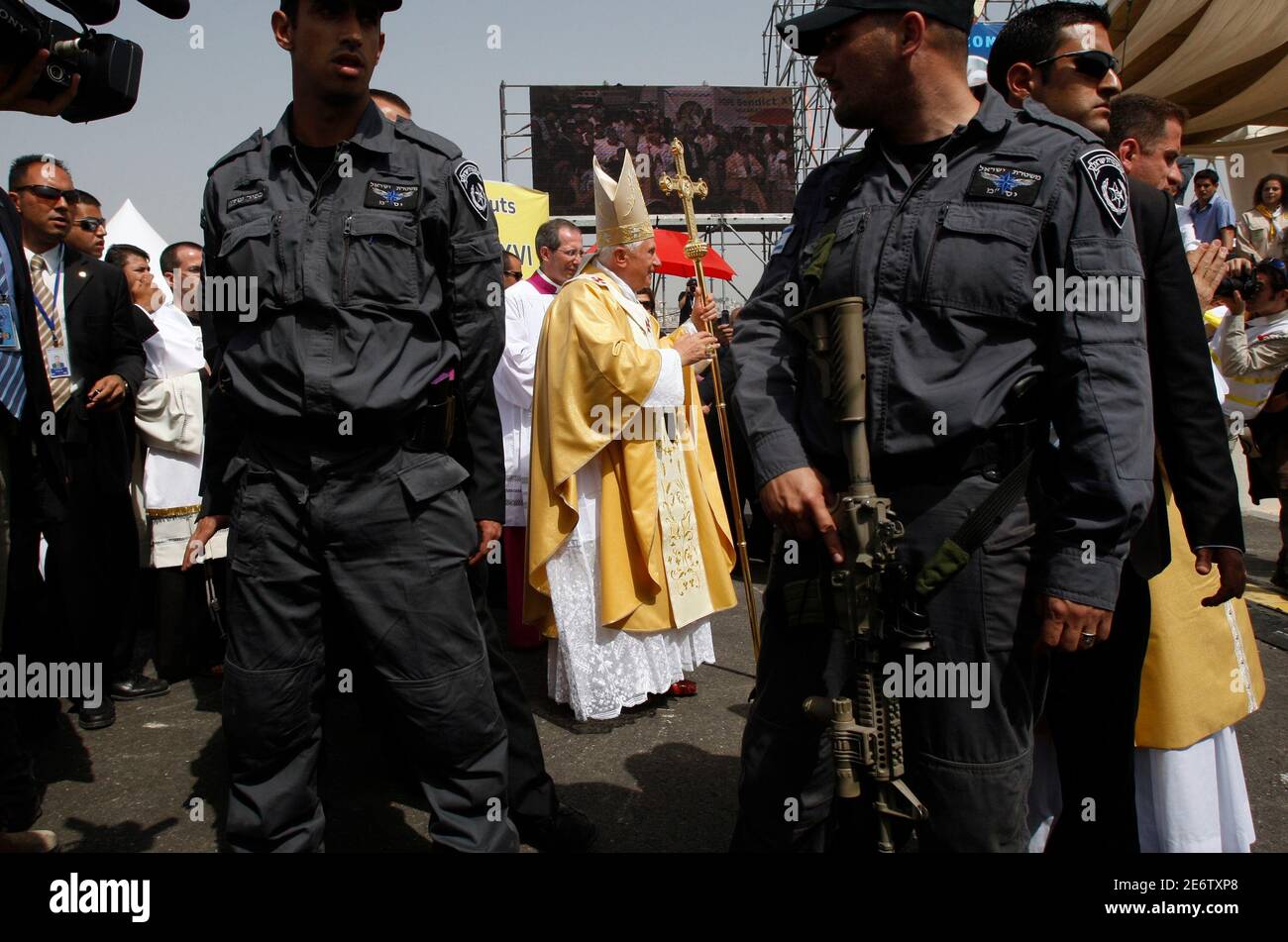The chosen jesus hi-res stock photography and images - Alamy