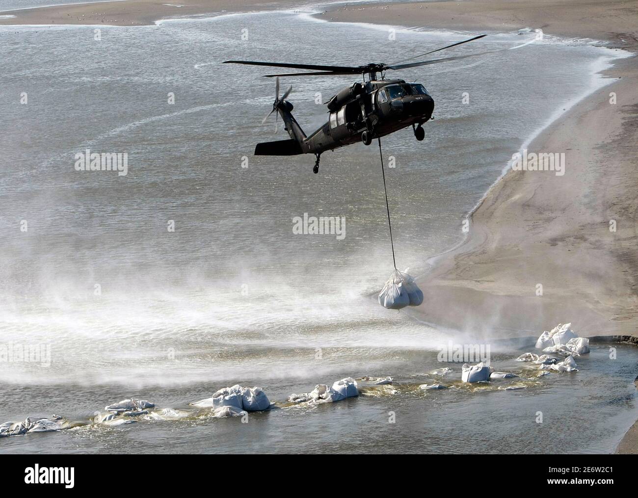 Offshore rig barrier hi-res stock photography and images - Alamy