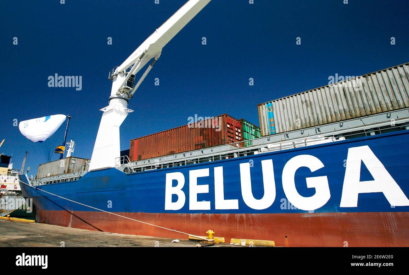 Shipping emissions hi-res stock photography and images - Alamy