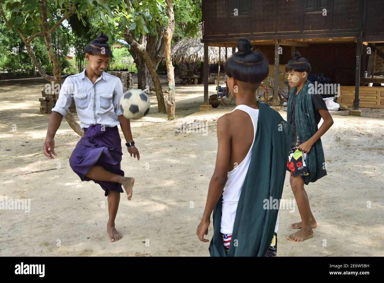Myanmar (Burma), Bagan region, Set Setyo village, Kids with traditional ...