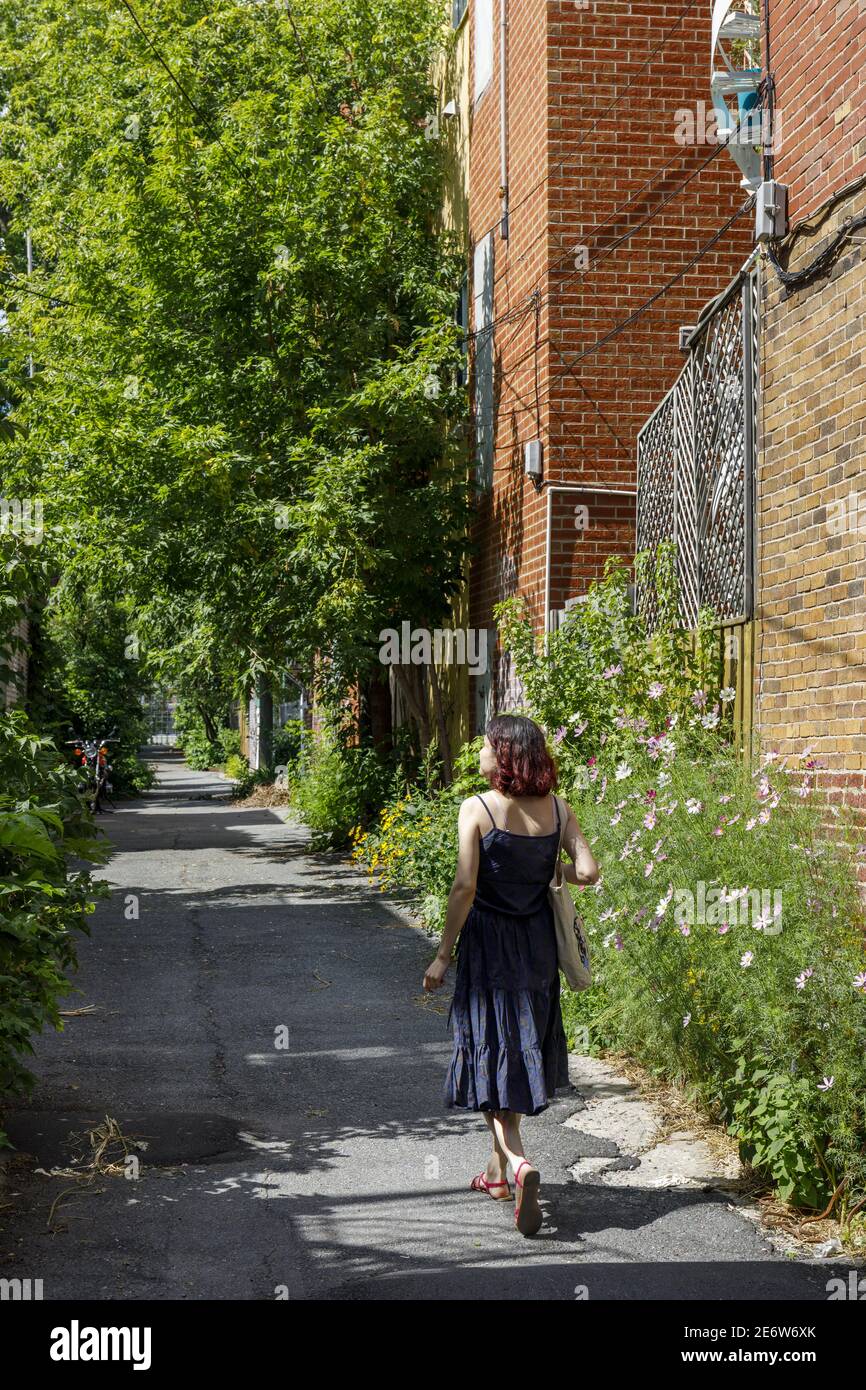 Montreal alleyway hi-res stock photography and images - Alamy