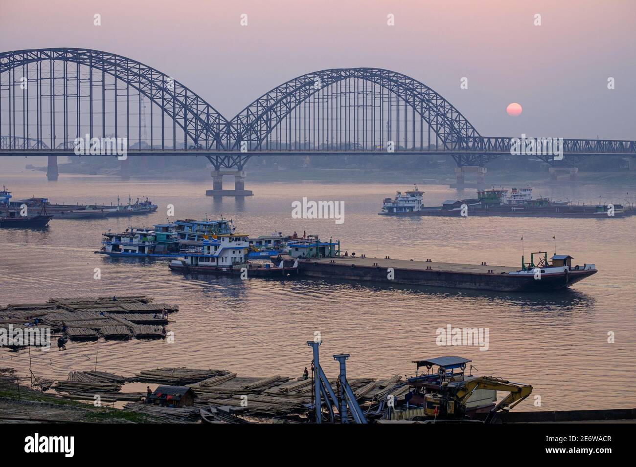 Ava bridge hi-res stock photography and images - Alamy