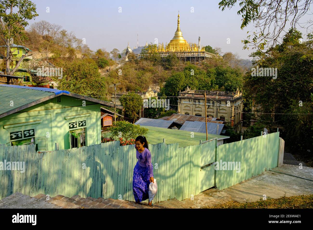 Myanmar (Burma), Mandalay, old city of Sagaing, on the banks of theThan ...