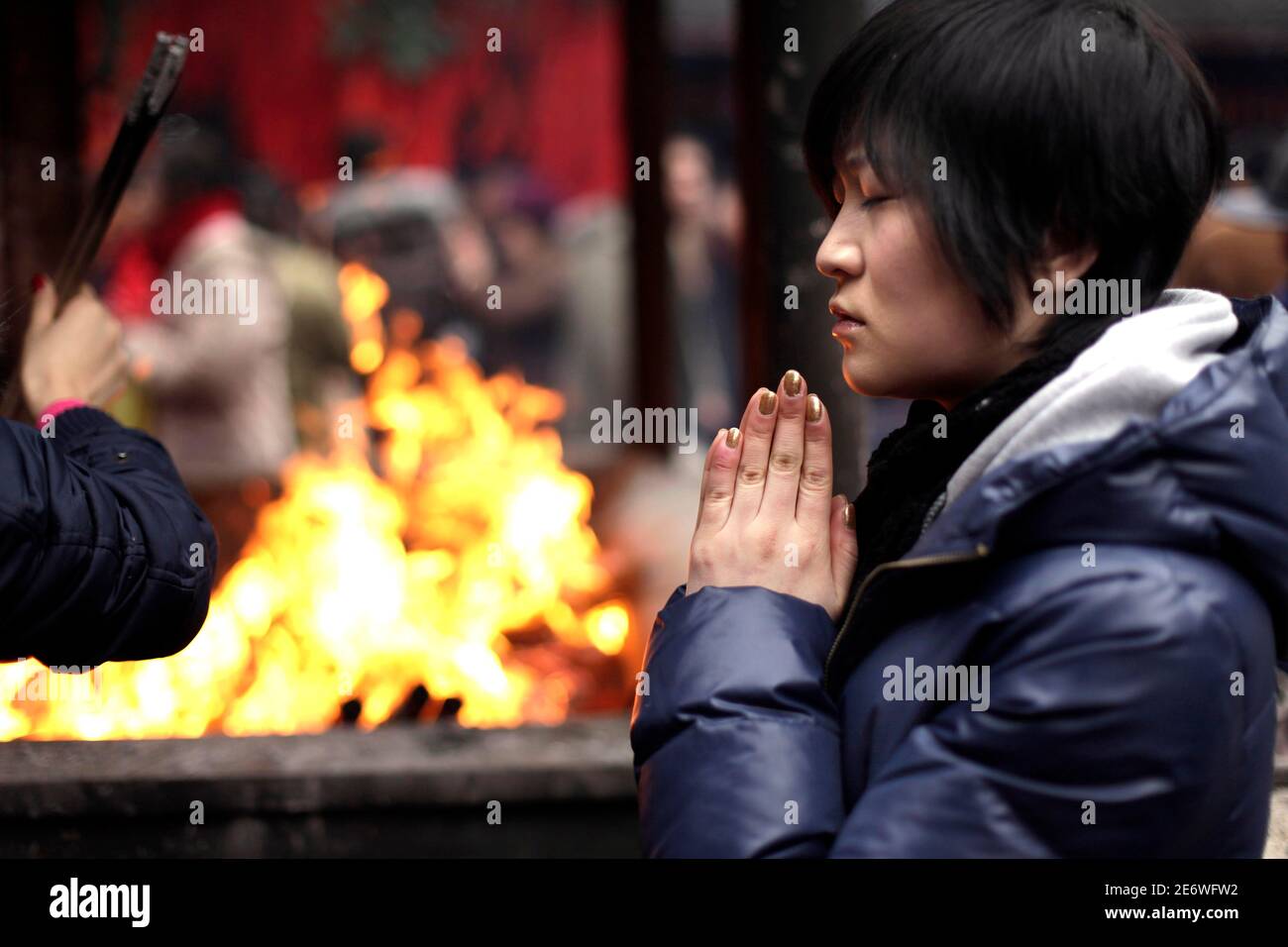 Longhua temple chinese new year hi-res stock photography and images - Alamy