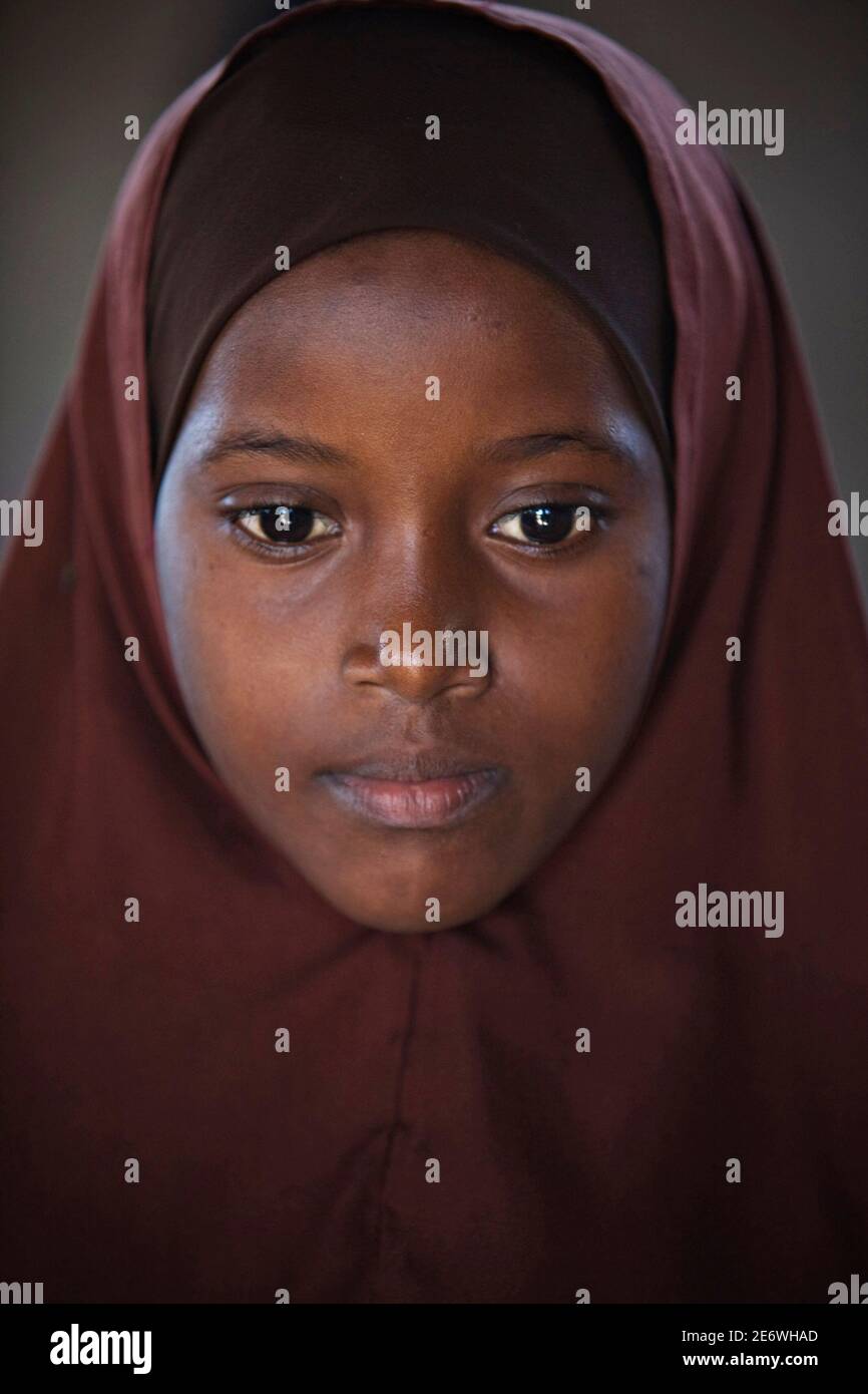 Worlds largest refugee settlement hi-res stock photography and images ...