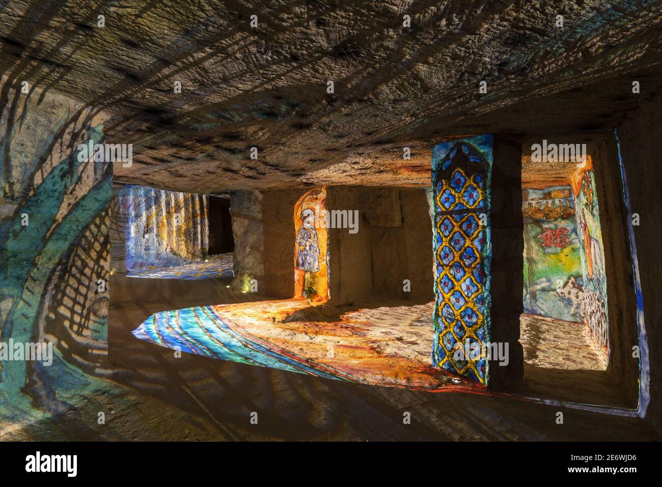 Light projections hi-res stock photography and images - Alamy