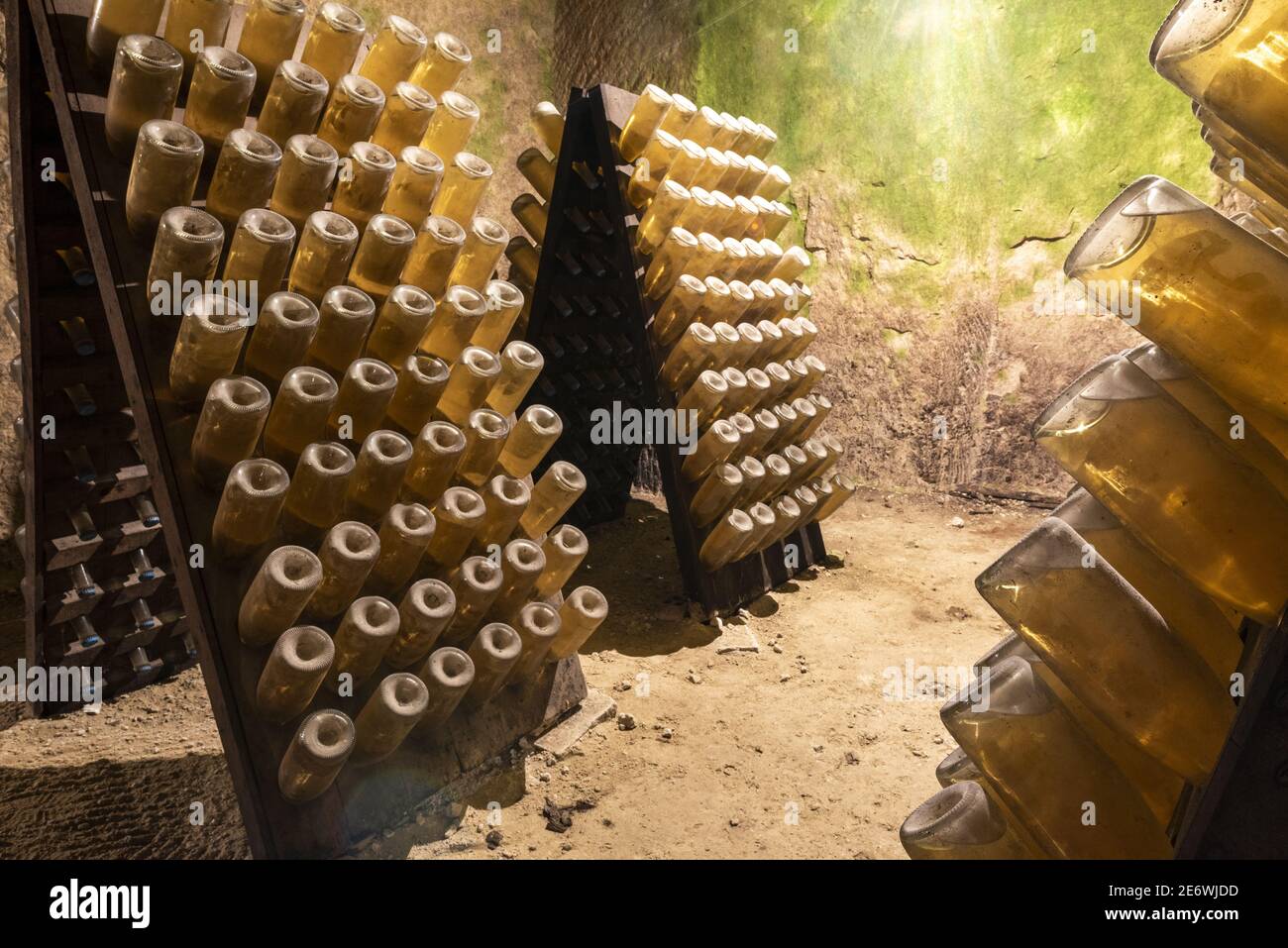 Tuffeau hi-res stock photography and images - Alamy