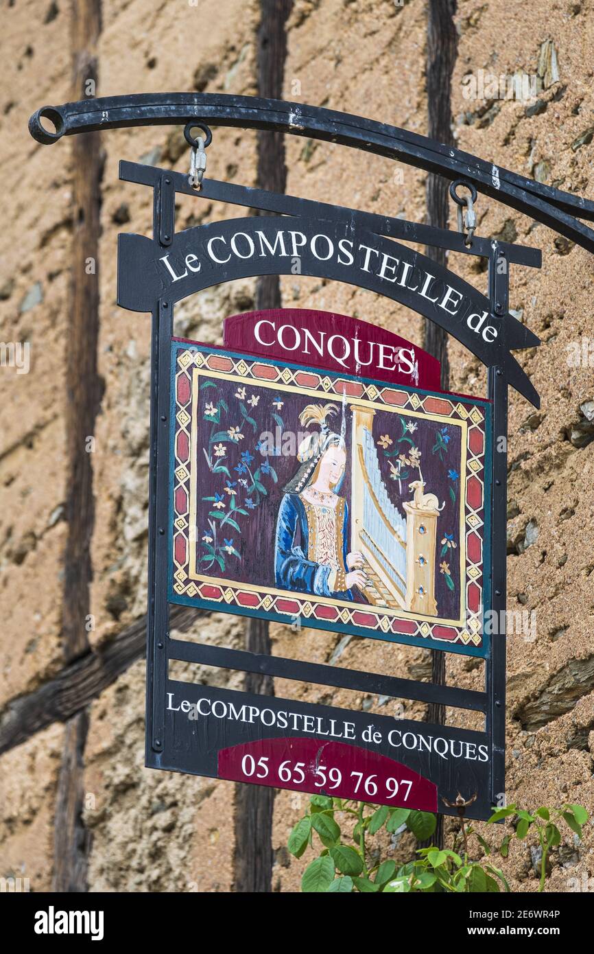 Santiago de compostela pilgrim bed hi-res stock photography and images ...