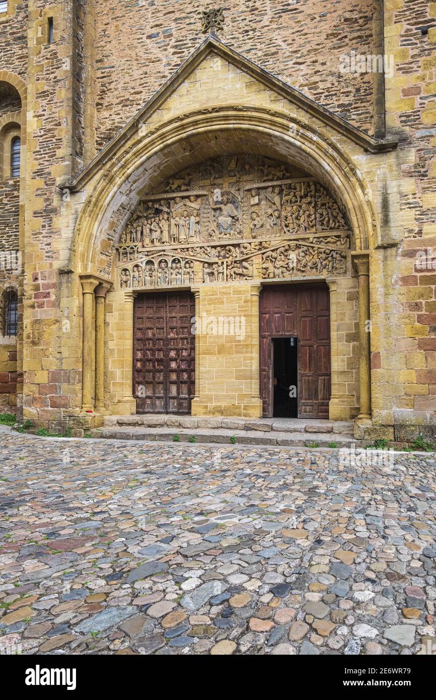 Sainte foy abbey church tympanum hi-res stock photography and images ...