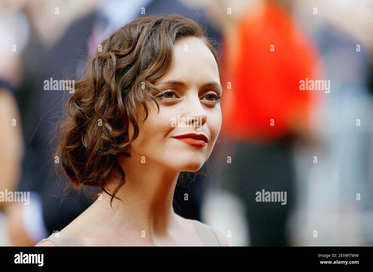 Christina ricci penelope 2006 hi-res stock photography and images - Alamy