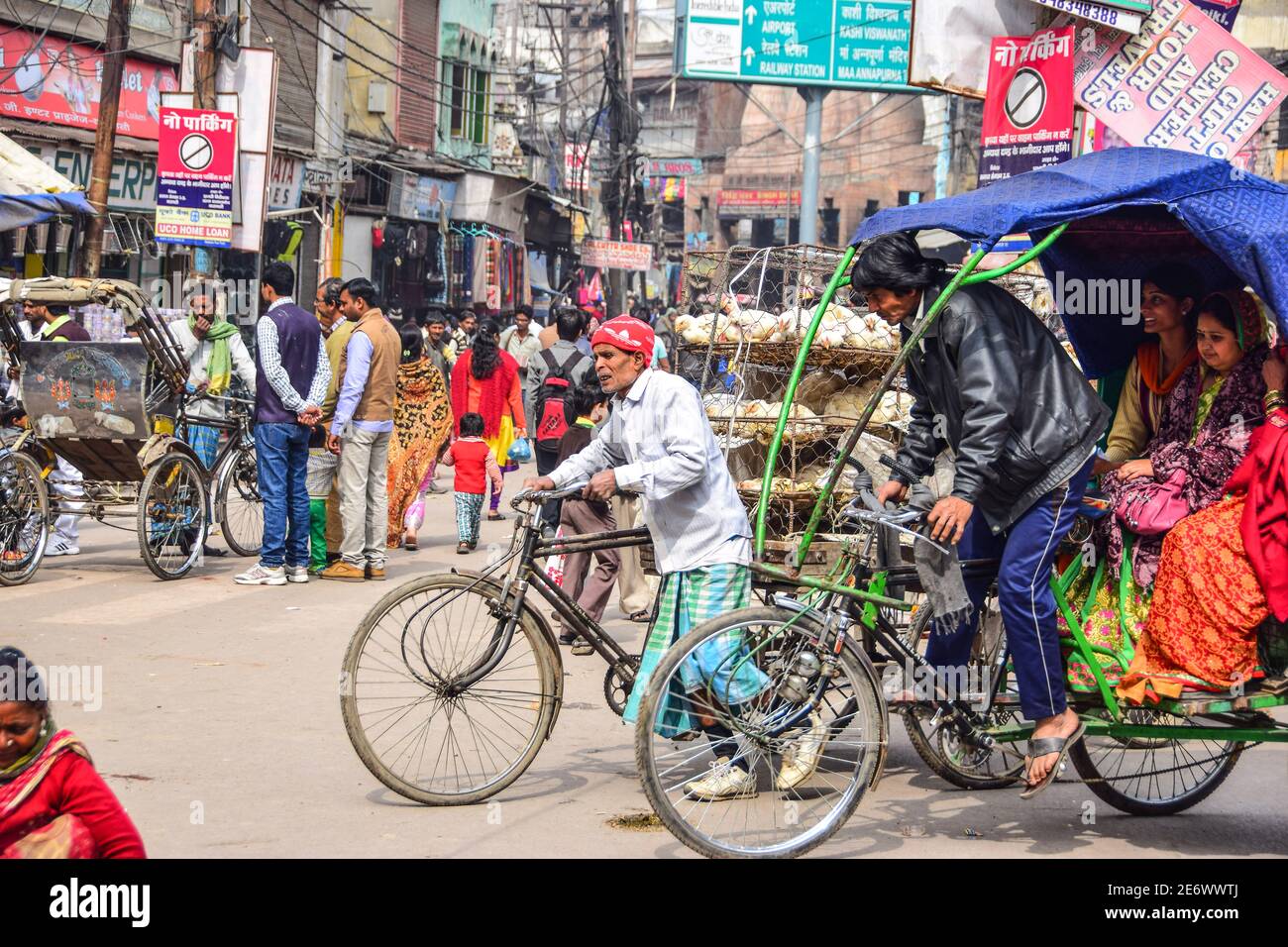 Tricycle Rickshaw, Chickens, Varanasi, India Stock Photo - Alamy