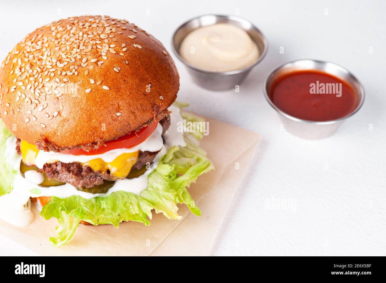 Cheeseburger horizontal hi-res stock photography and images - Alamy